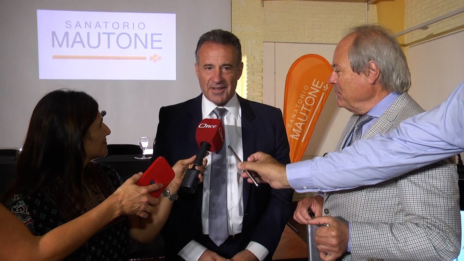 PARTICIPÓ LA ENTREGA DEL CERTIFICADO DE SANATORIO MAUTONE | Dr. Daniel ...
