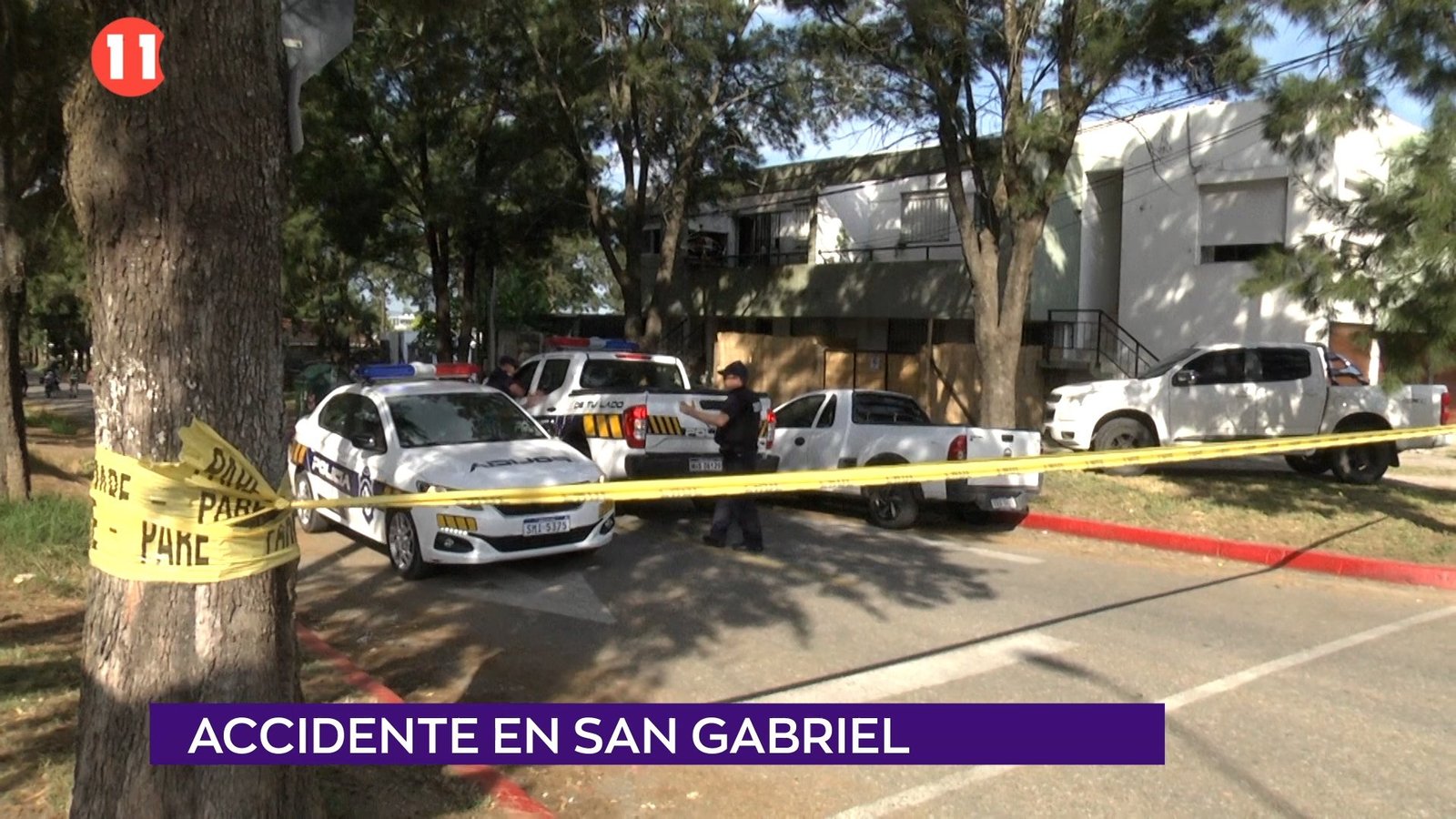🚨 Accidente en Barrio San Gabriel Una mujer y su hijo resultaron ...